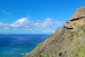 Hiking the Diamond Head Crater Trail in Honolulu, Hawaii | Is it worth it?
